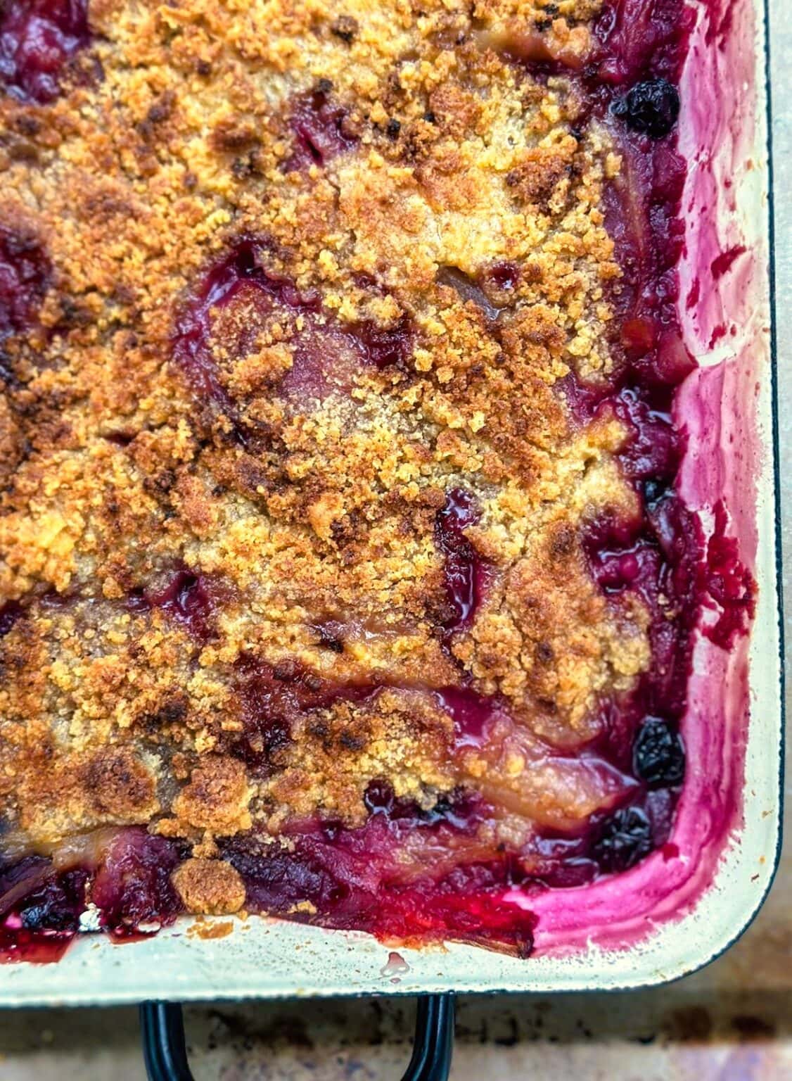 Easy Apple & Blueberry Crumble (with Frozen or Fresh Berries) - The ...
